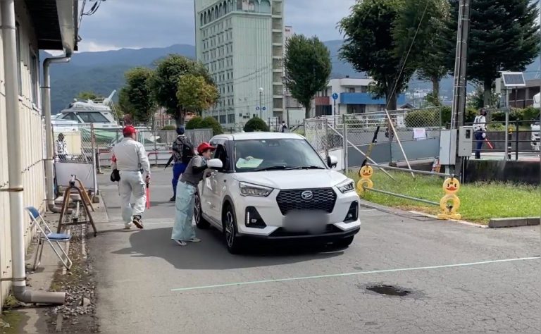 深夜の駐車場待ちがまさかのゼロに。第75回諏訪湖祭湖上花火大会、予約制駐車場運営の裏側をレポート！|akipedia